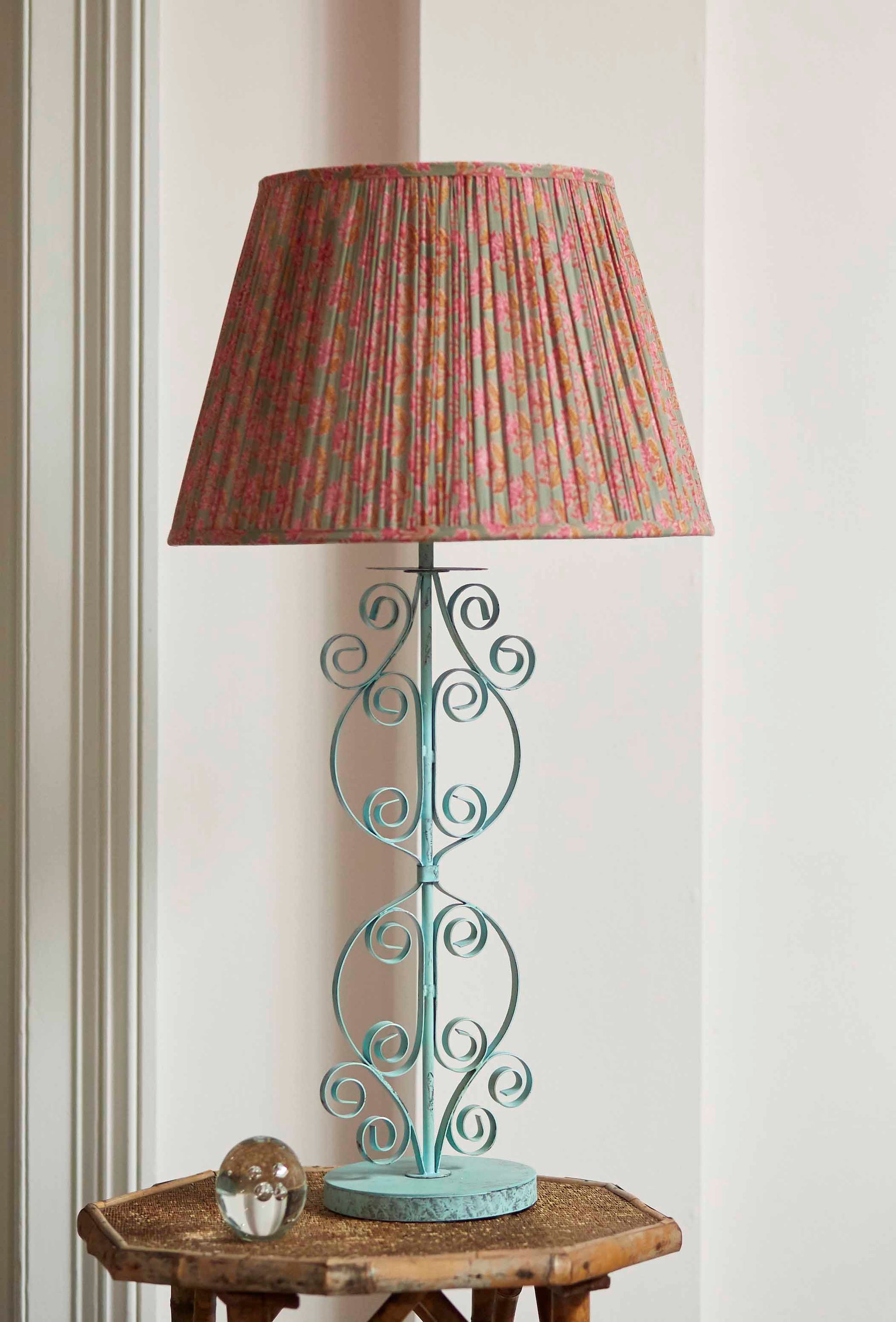 Manali Aqua Curly Table Lamp – Samarkand Design